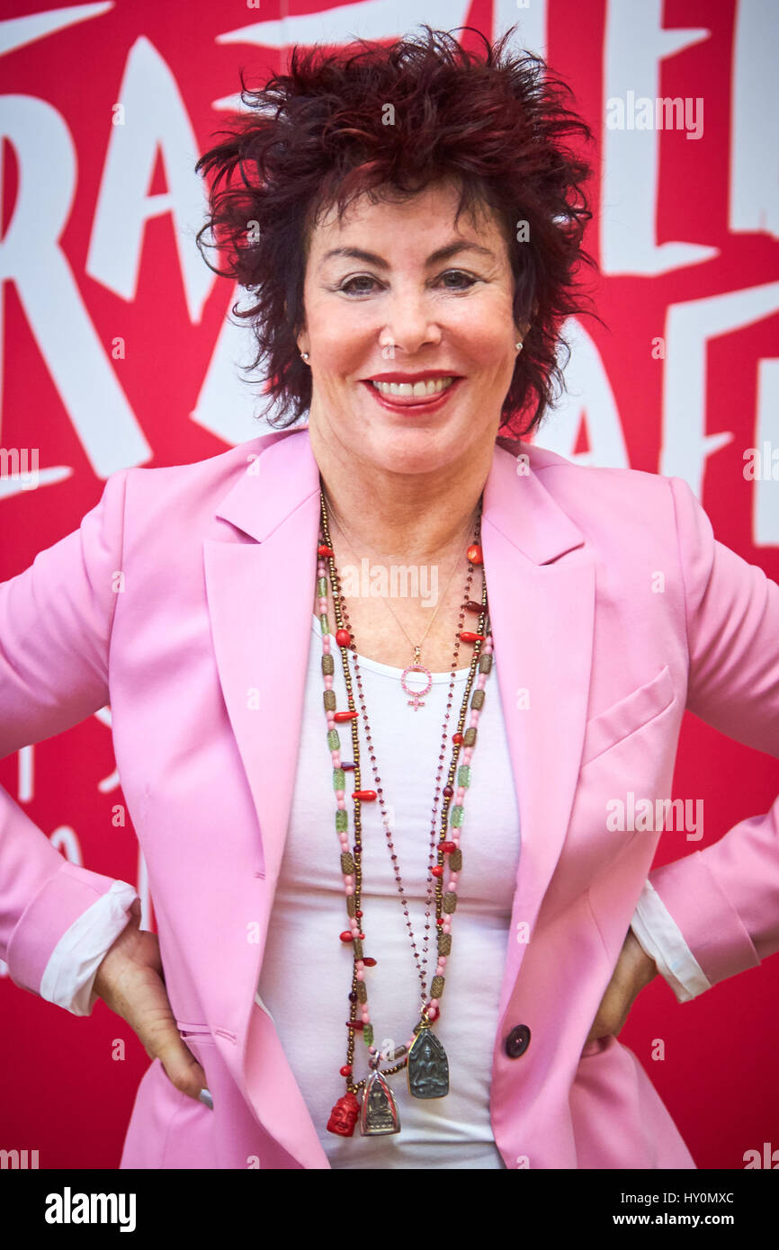 Ruby wax hi-res stock photography and images - Alamy