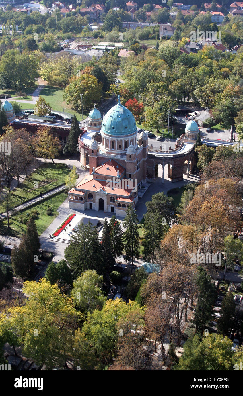 Mirogoj cemetery in Zagreb. Croatia Stock Photo - Alamy