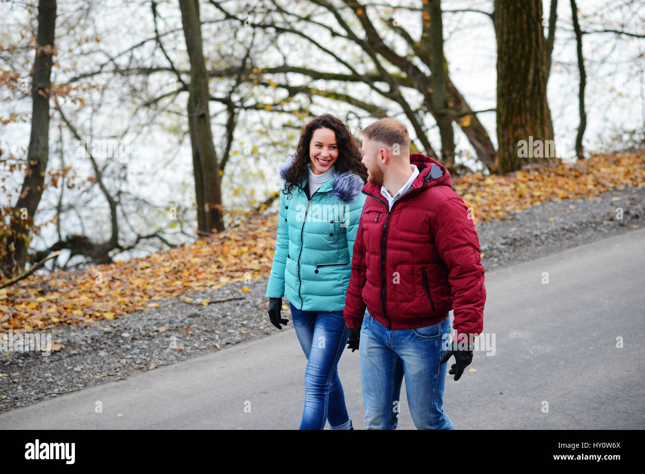 Lovers walking hand in hand hi-res stock photography and images - Alamy