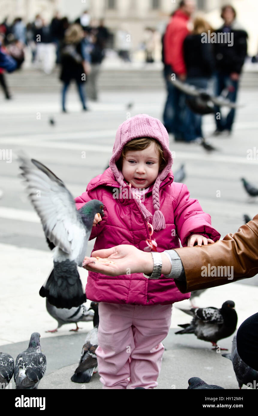 Girl pigeon child hi-res stock photography and images - Alamy