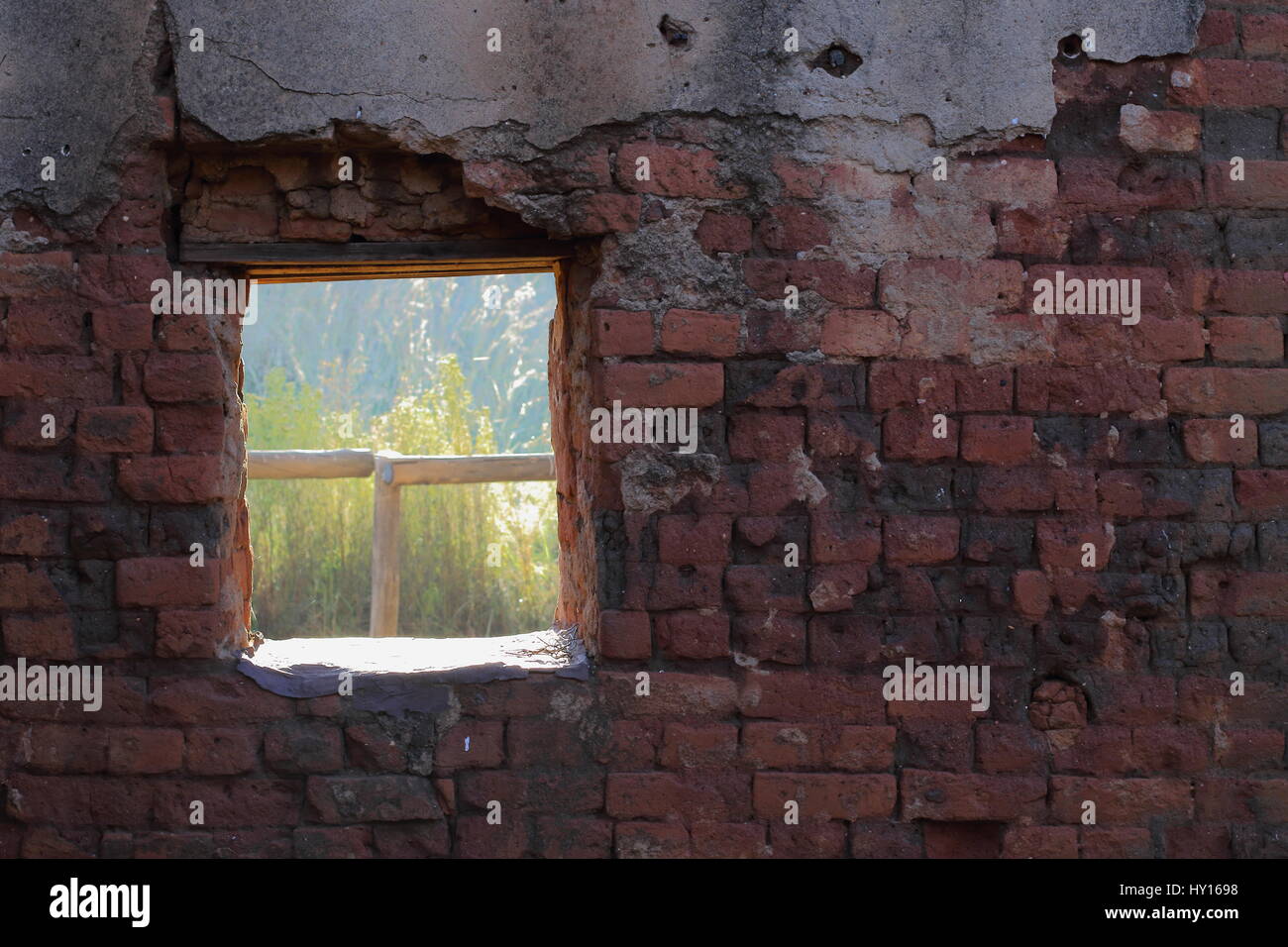 Mud house interior hi-res stock photography and images - Alamy