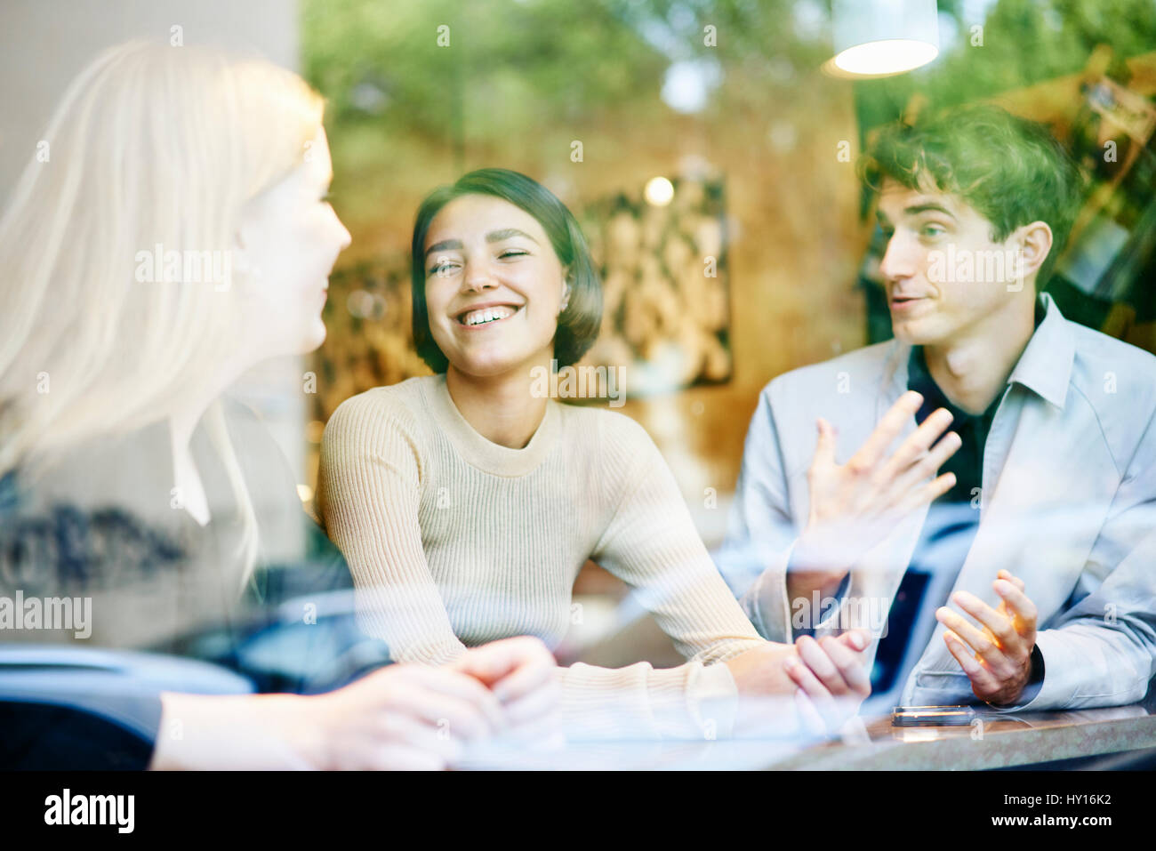 3 friends meeting hi-res stock photography and images - Alamy