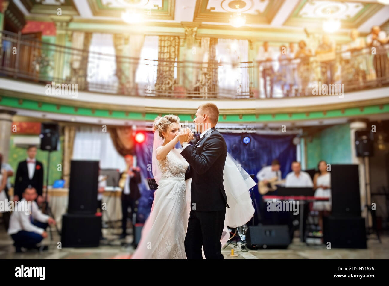 First wedding dance of gorgeous wedding couple Stock Photo - Alamy