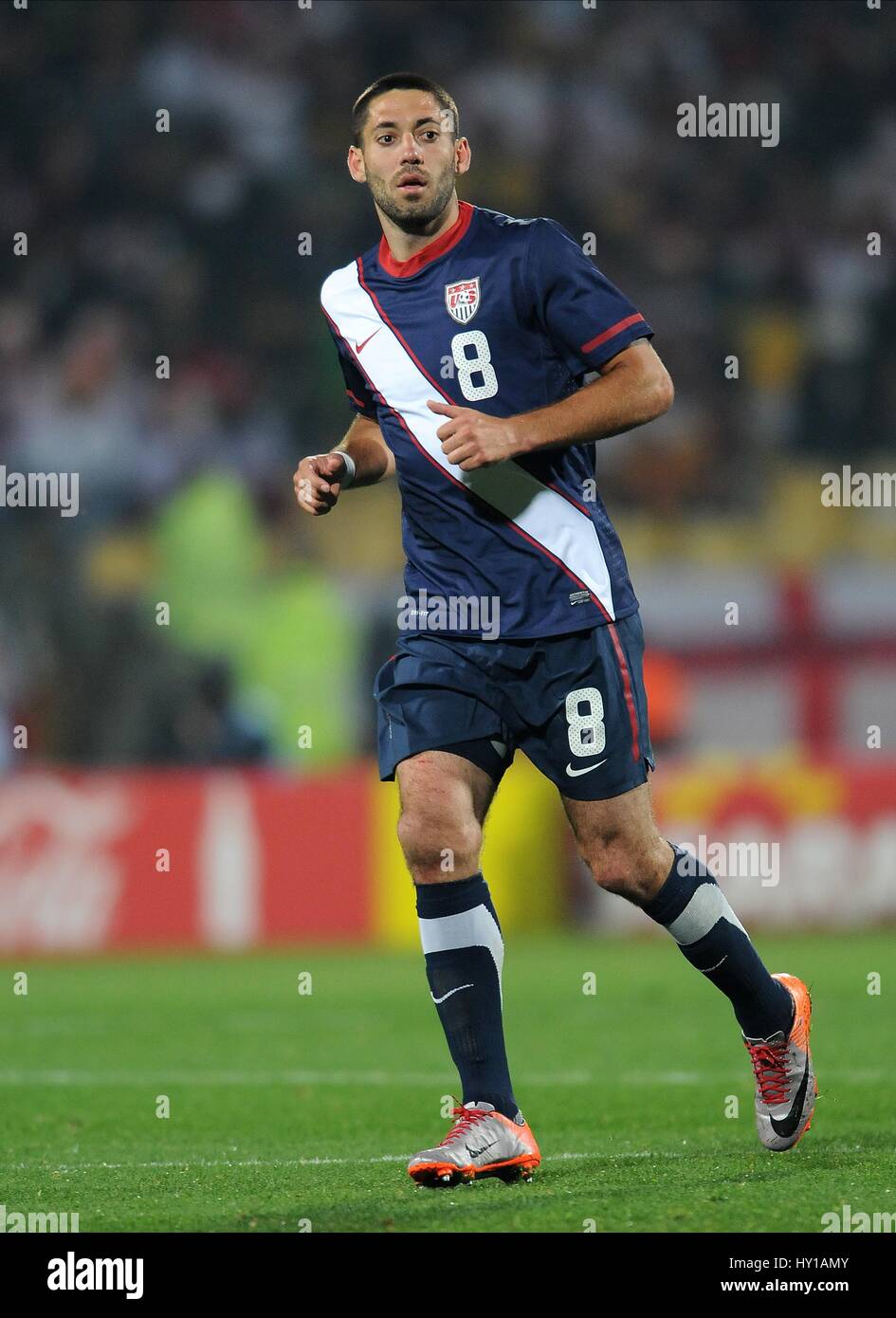 Fulham fc clint dempsey hi-res stock photography and images - Alamy