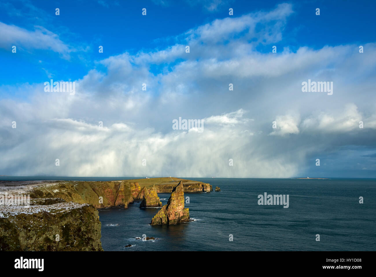 The Stacks of Duncansby and Duncansby Head, near John o' Groats ...