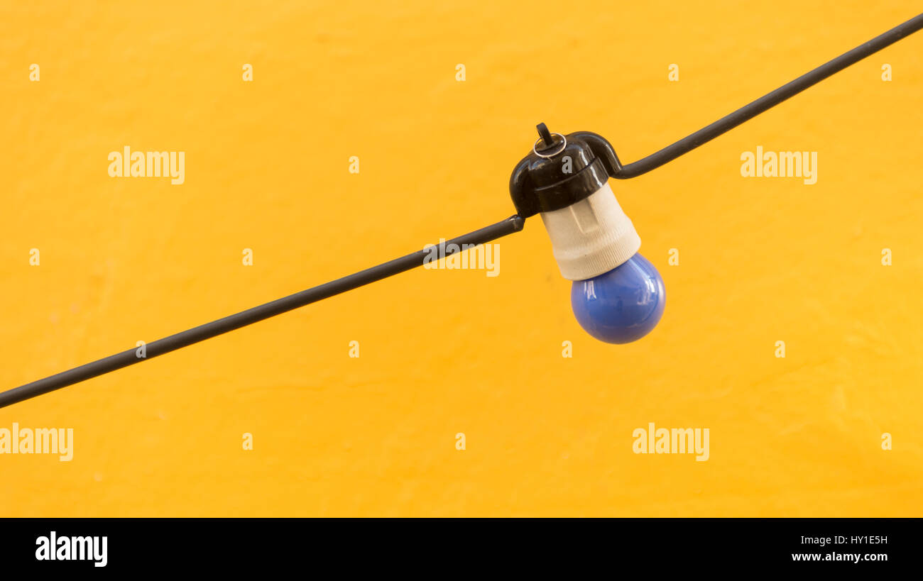 Hanging bulb hi-res stock photography and images - Alamy