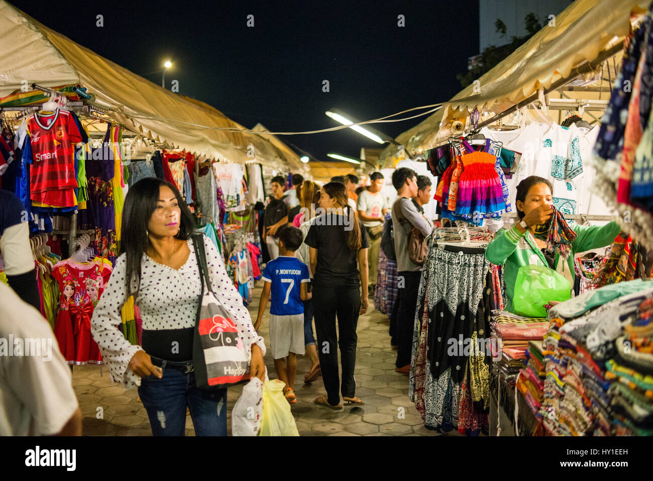 Night market, Phnom Penh, Cambodia, Asia Stock Photo - Alamy