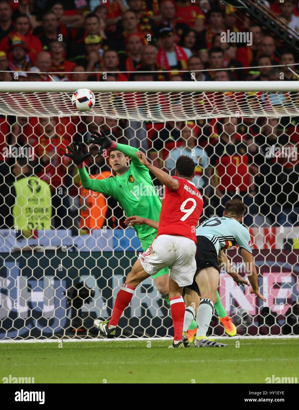 Thibaut courtois final hi-res stock photography and images - Alamy