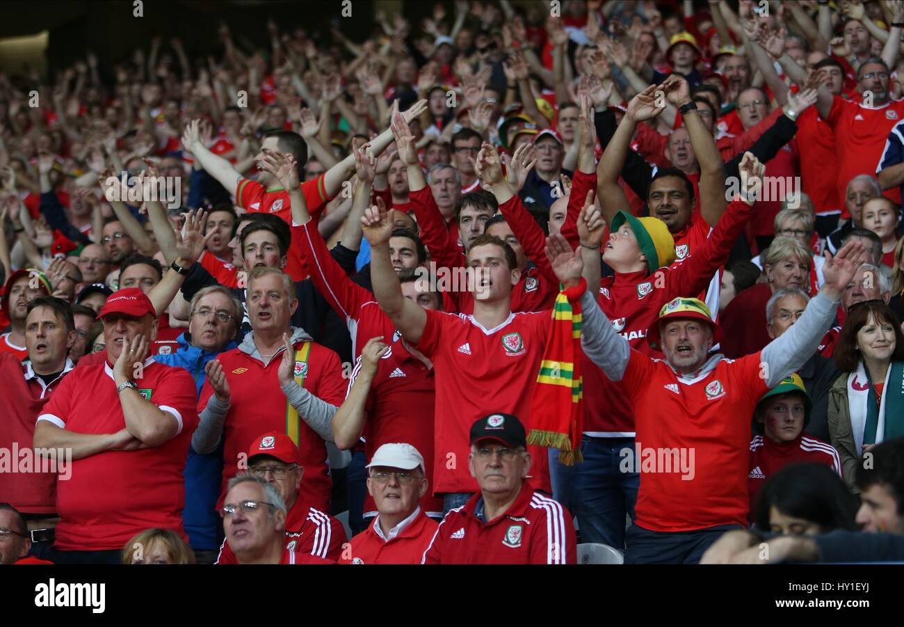 Welsh football fans euro 2016 hi-res stock photography and images - Alamy