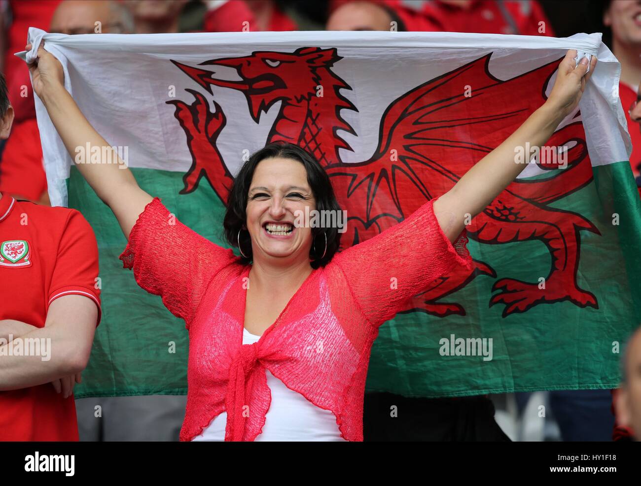 Welsh flag football hi-res stock photography and images - Alamy