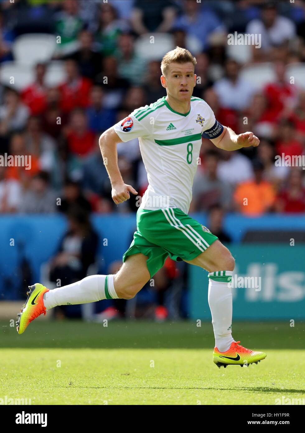 June davis hi-res stock photography and images - Alamy