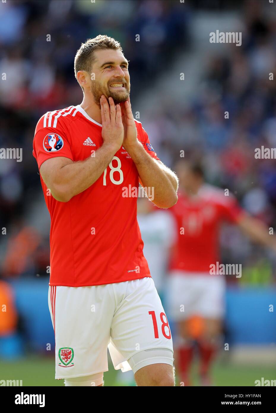 SAM VOKES WALES V NORTHERN IRELAND PARC DES PRINCES PARIS FRANCE 25 ...