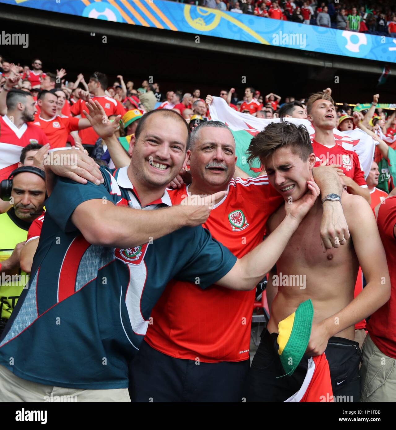 WELSH FANS AFTER GAME WALES V NORTHERN IRELAND EURO PARC DES PRINCES ...