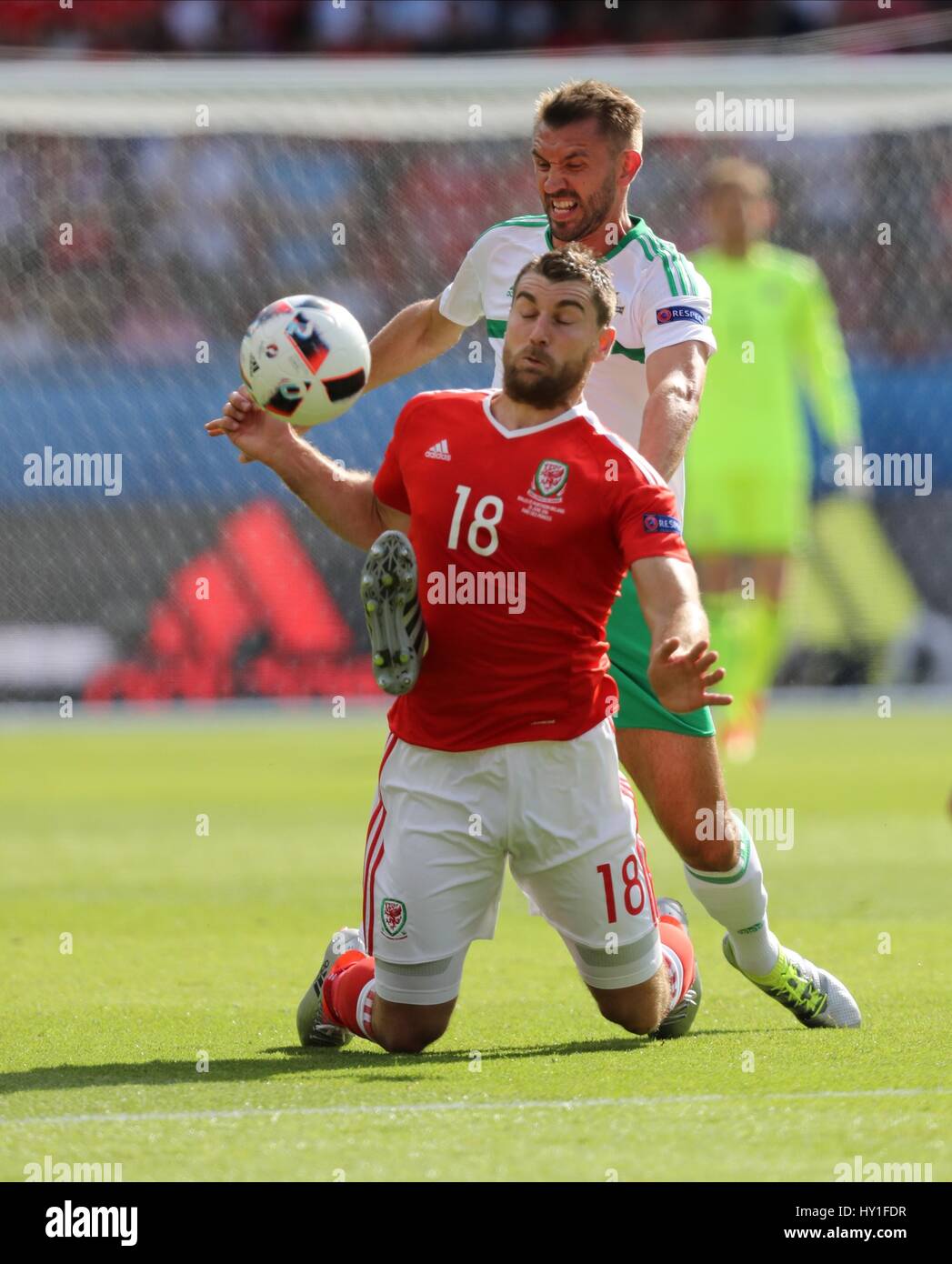 GARETH MCAULEY N IRELAND & SAM WALES V NORTHERN IRELAND EURO PARC DES ...