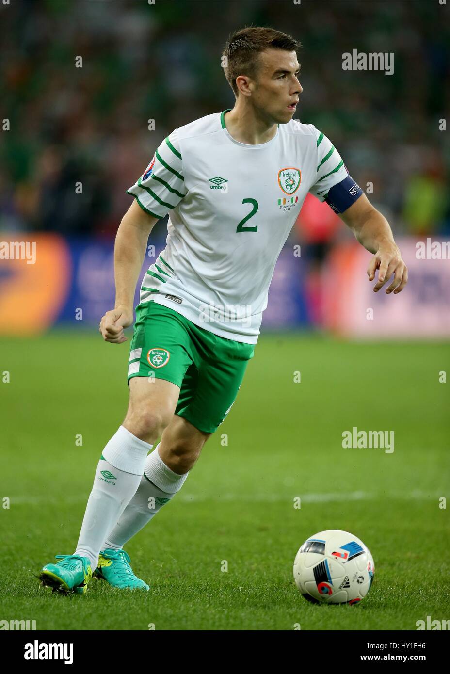 Seamus coleman ireland hi-res stock photography and images - Alamy