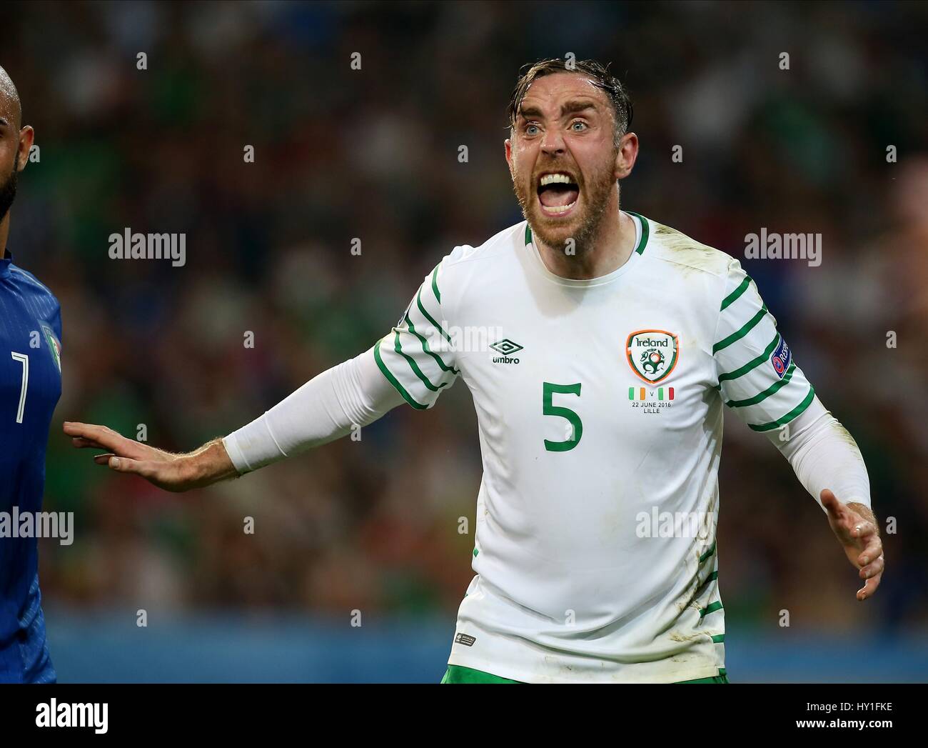 Richard keogh football hi-res stock photography and images - Alamy
