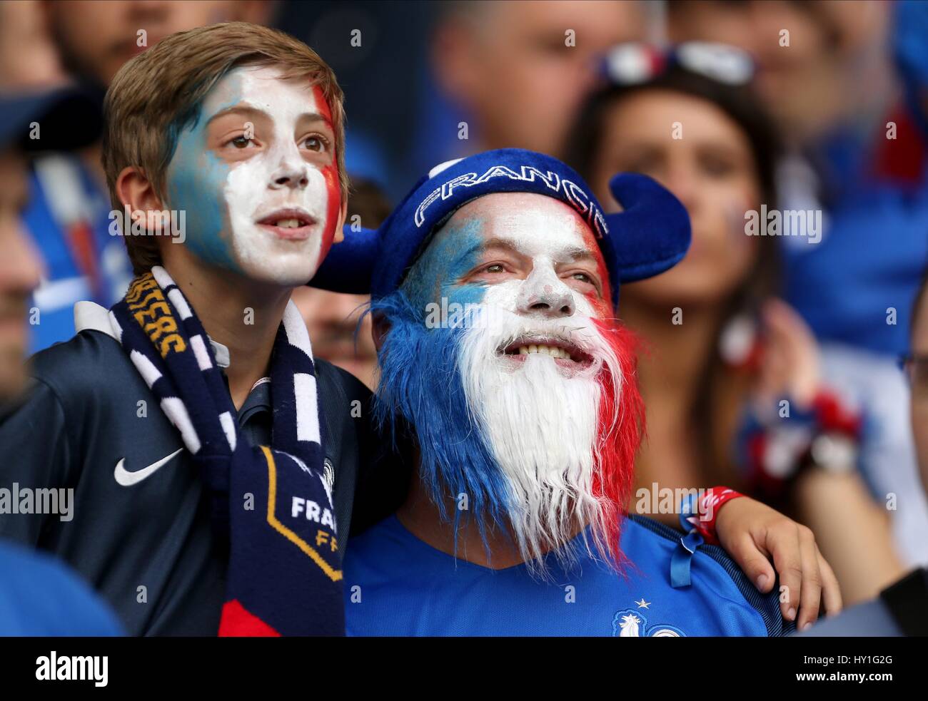 Football fans painted faces hi-res stock photography and images - Alamy