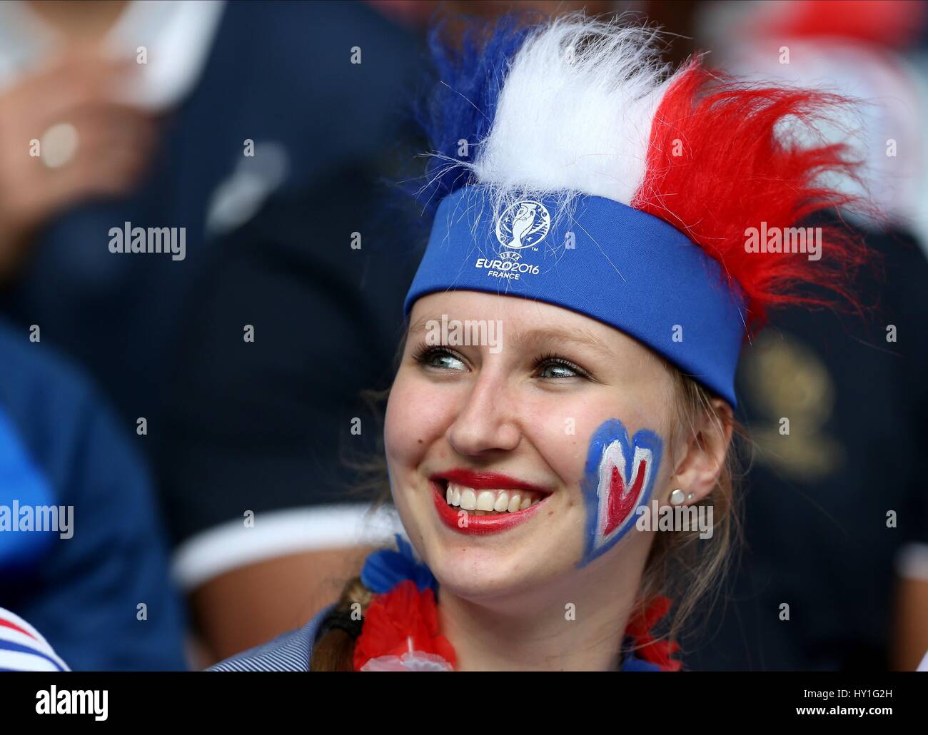France football fan painted hi-res stock photography and images - Alamy