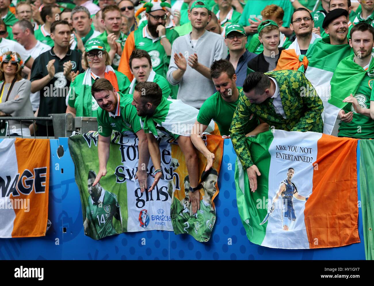 Noise e hi-res stock photography and images - Alamy