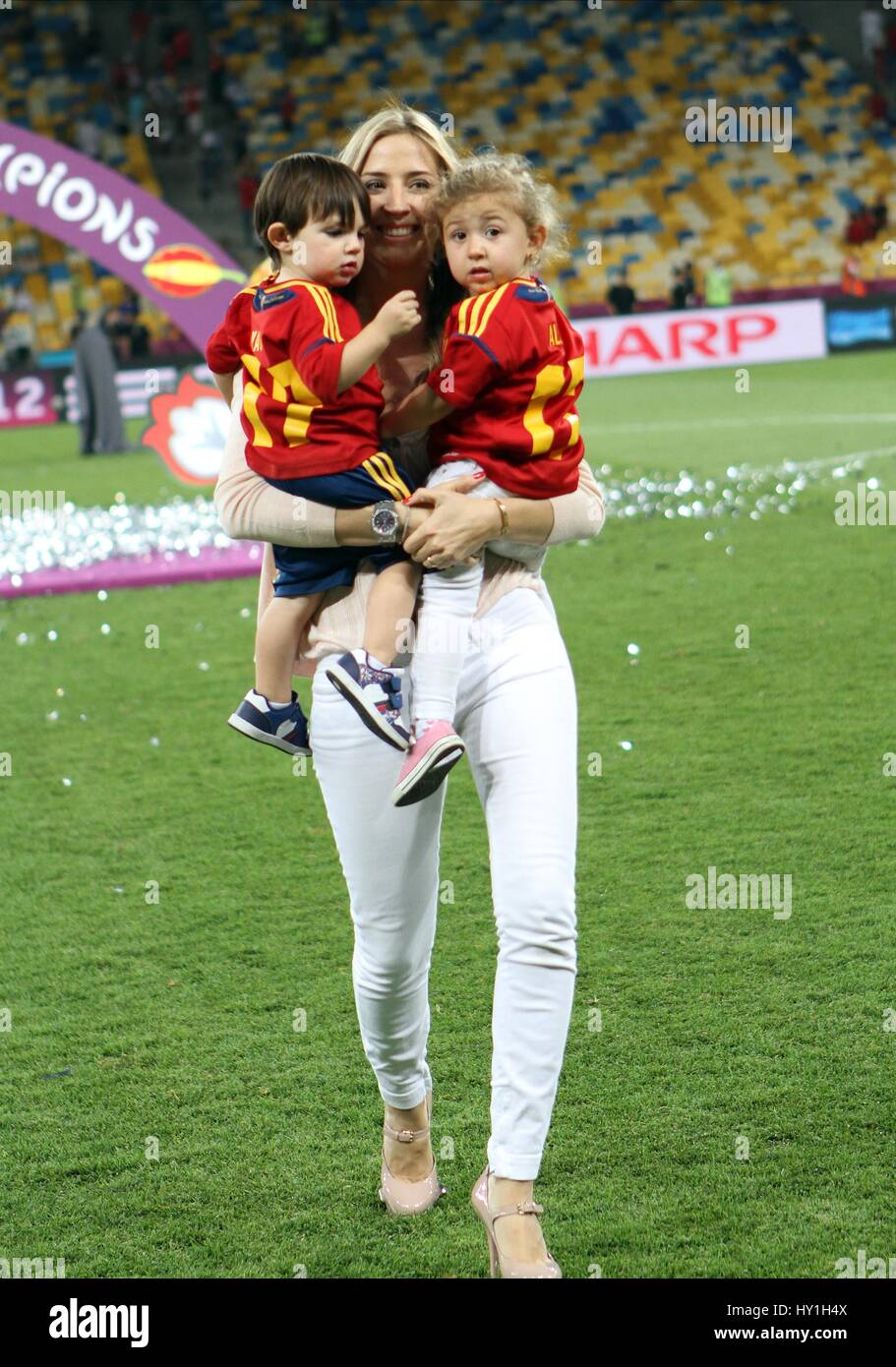 Alvaro arbeloa and wife carlota ruiz hi-res stock photography and ...