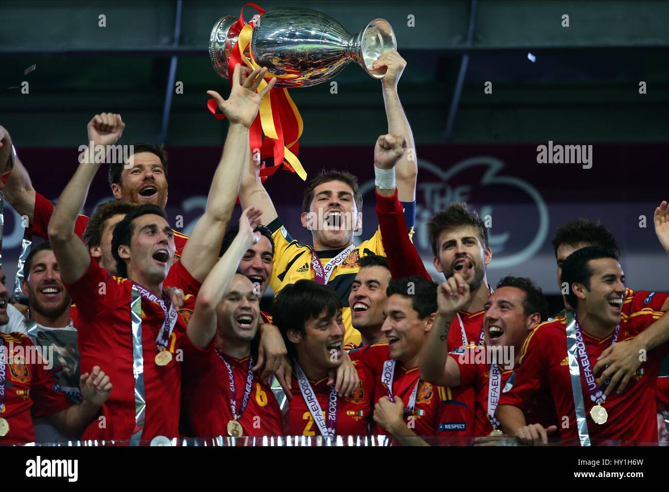 Xabi alonso and iniesta hi-res stock photography and images - Alamy