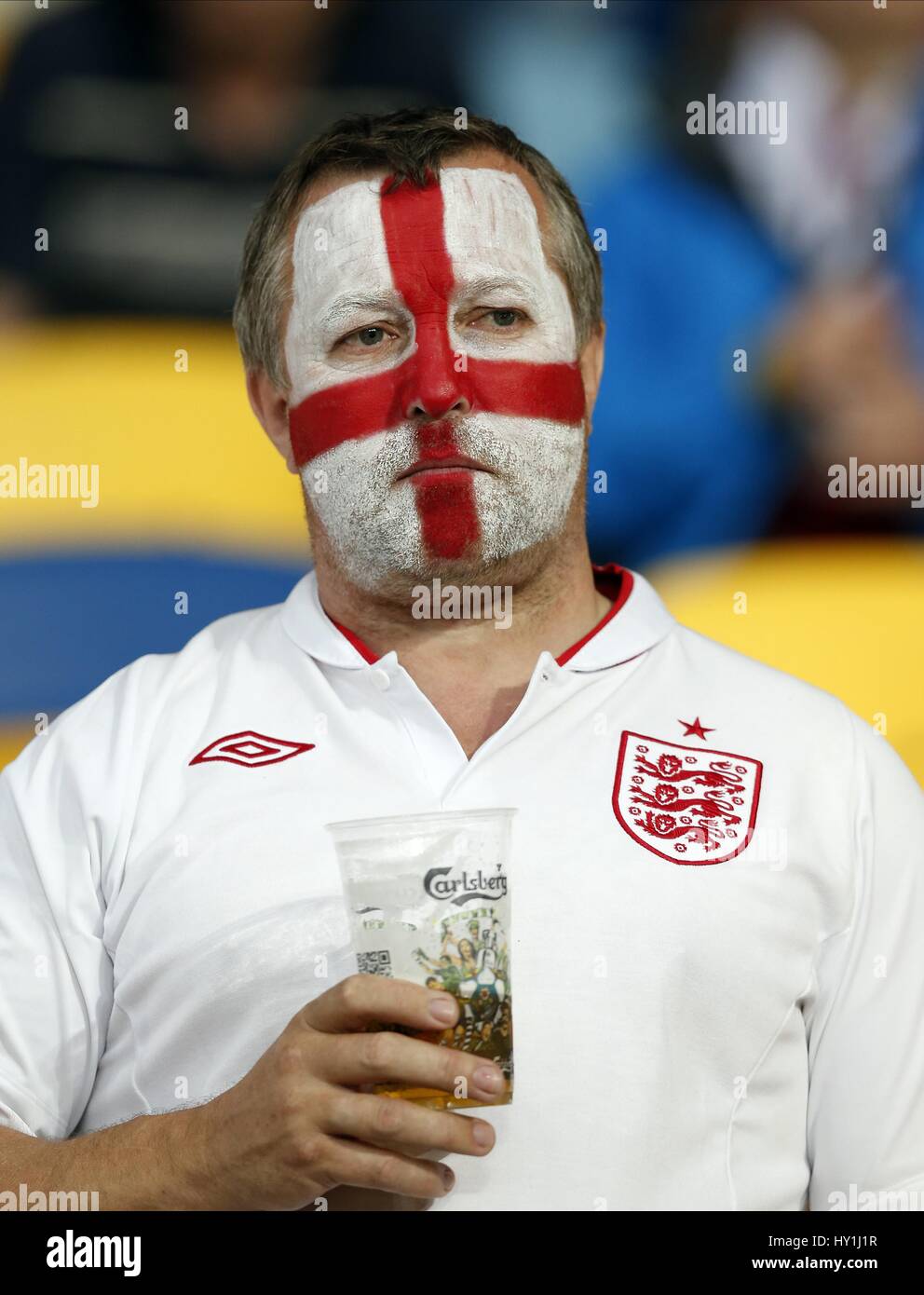 English football fan hi-res stock photography and images - Alamy