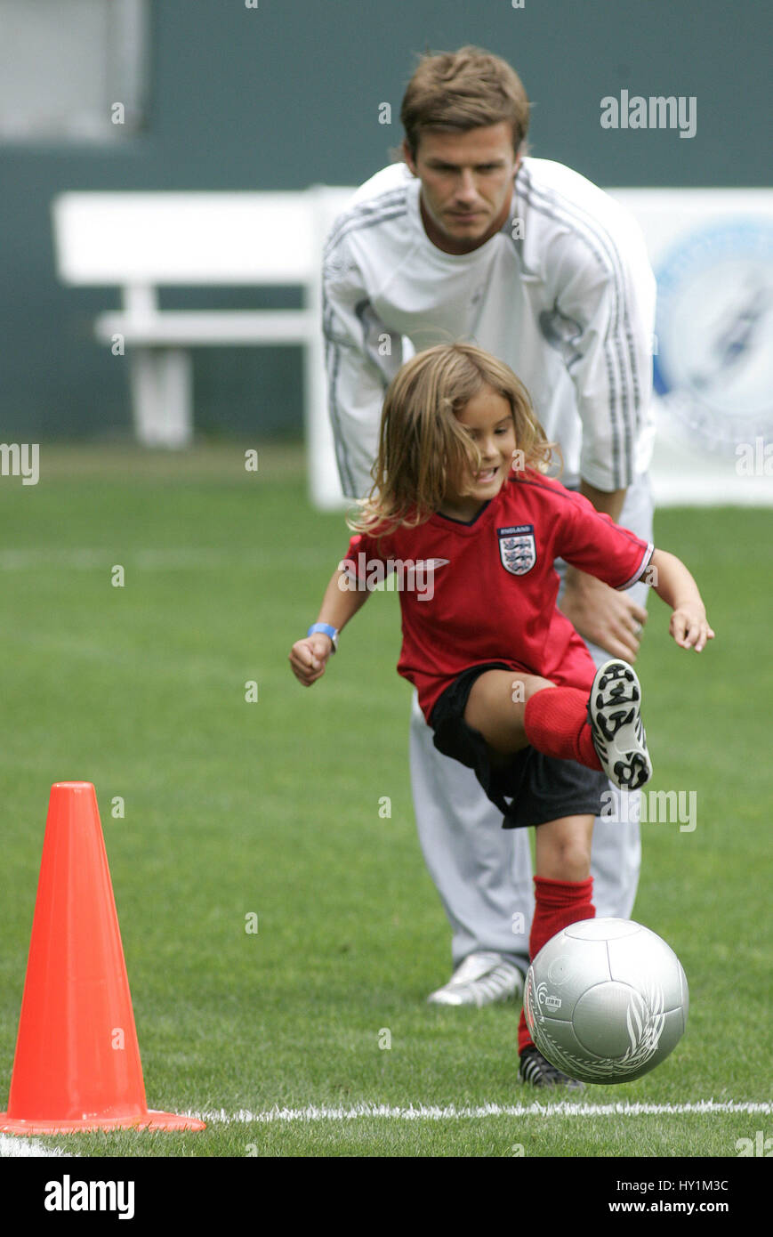 DAVID BECKHAM & CHILD THE DAVID BECKHAM ACADEMY HOME DEPOT CENTER ...