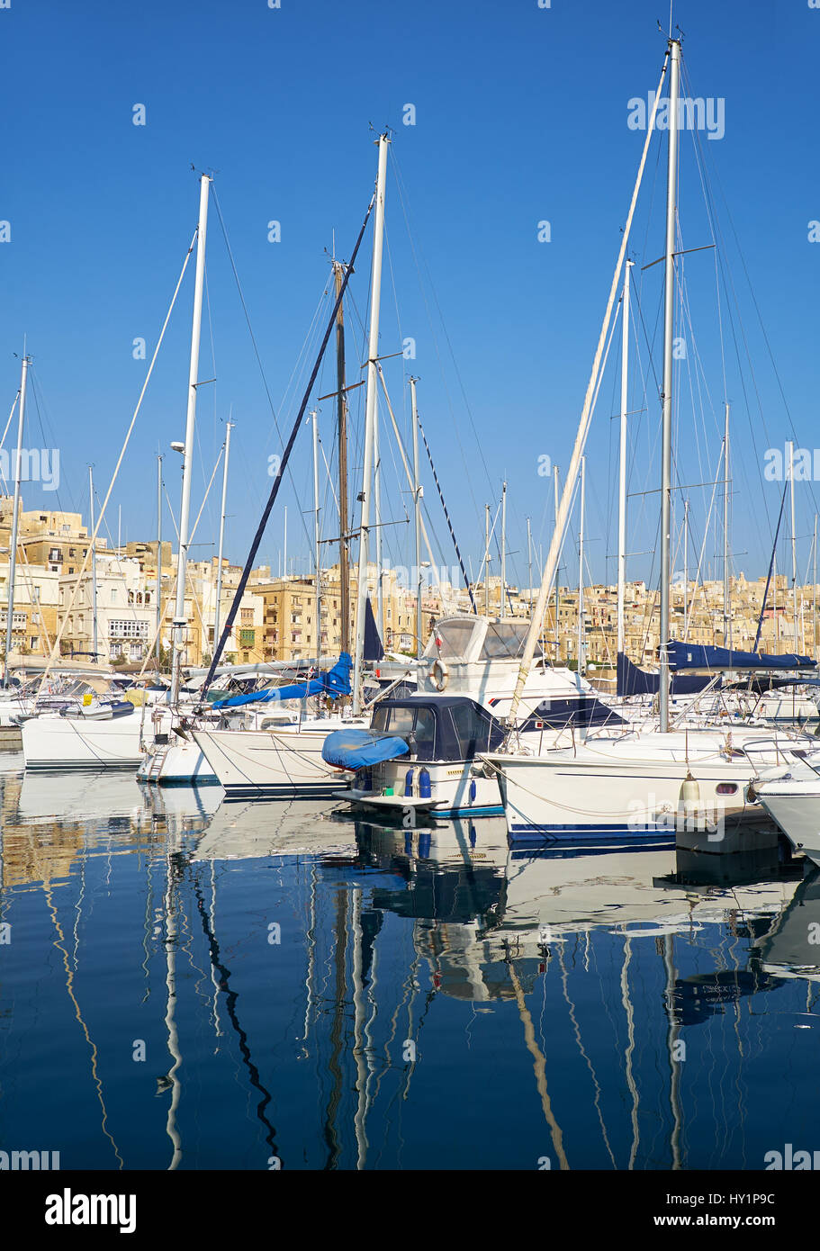 View on yachts moored in Dahla tad-Dockyard bay between Senglea and ...