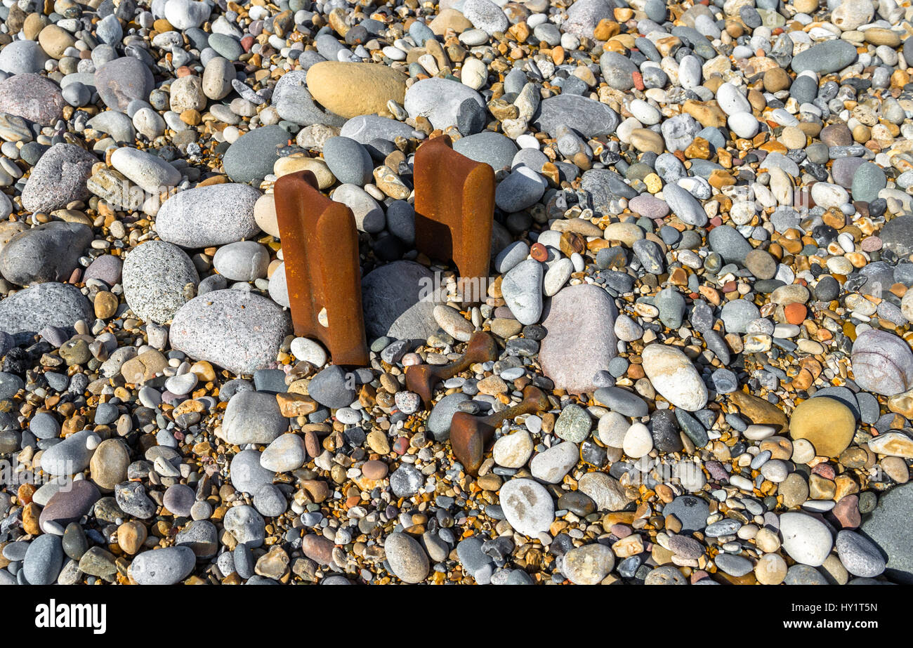Corroded steel groin at Seaham, County Durham Stock Photo - Alamy