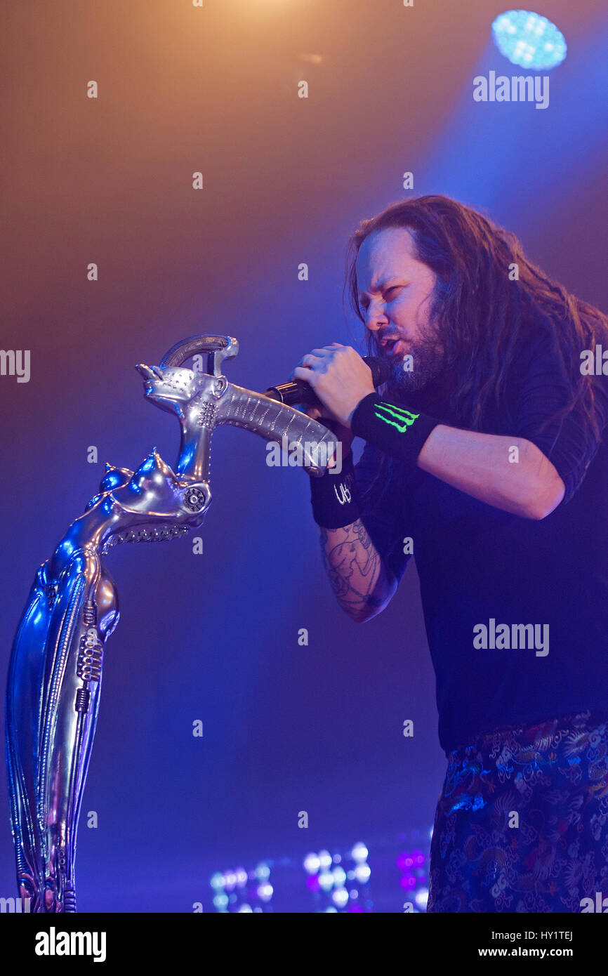 Jonathan davis hi-res stock photography and images - Alamy