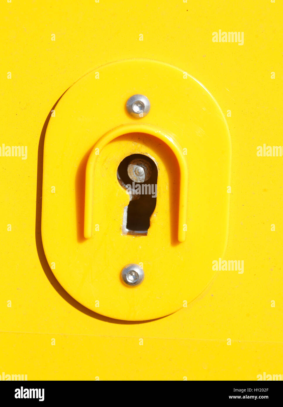 Yellow letterbox deutsche post hi-res stock photography and images - Alamy