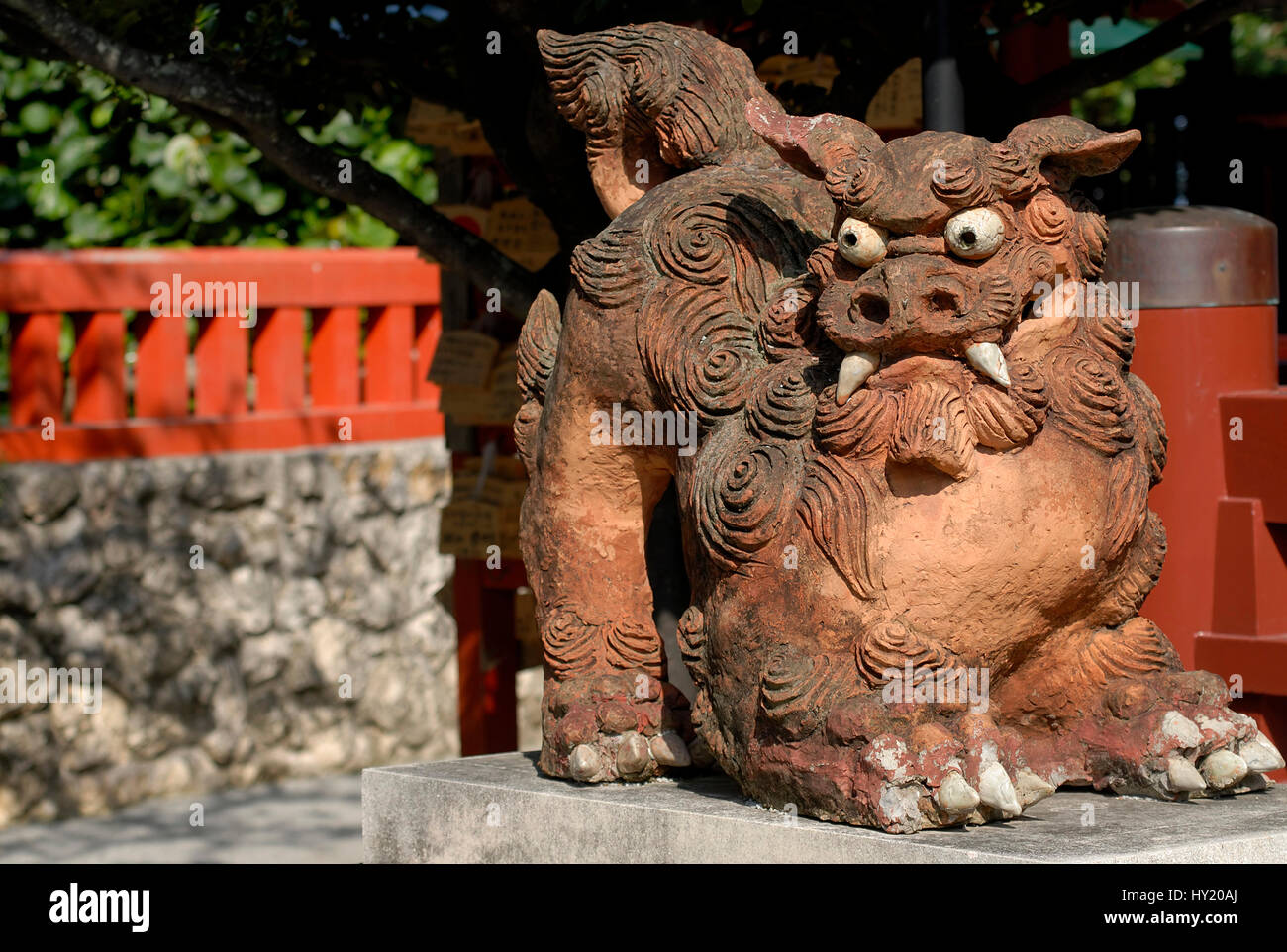 Naha okinawa japan shisa hi-res stock photography and images - Alamy