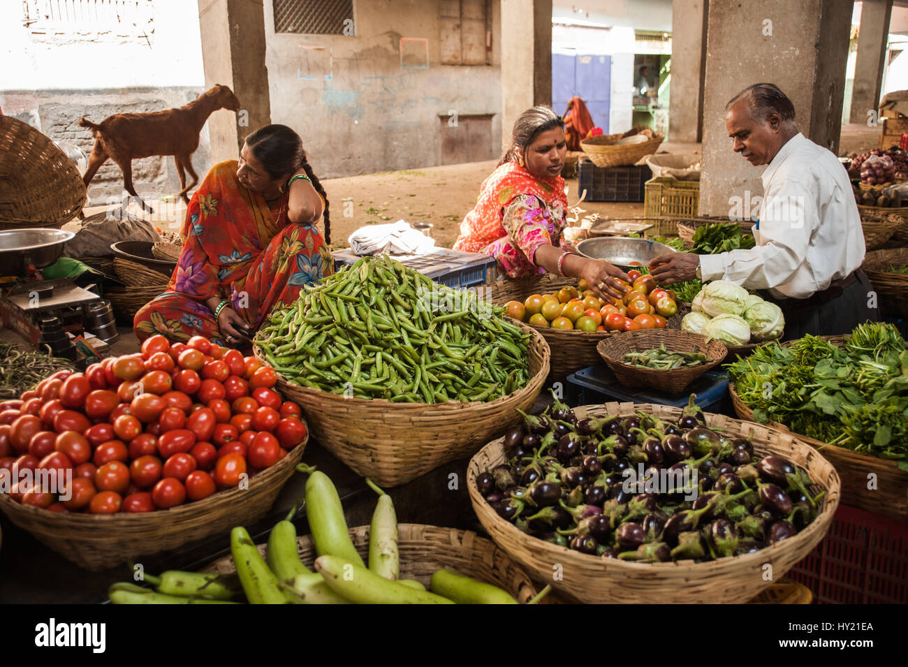 Indian vegetable market hi-res stock photography and images - Alamy