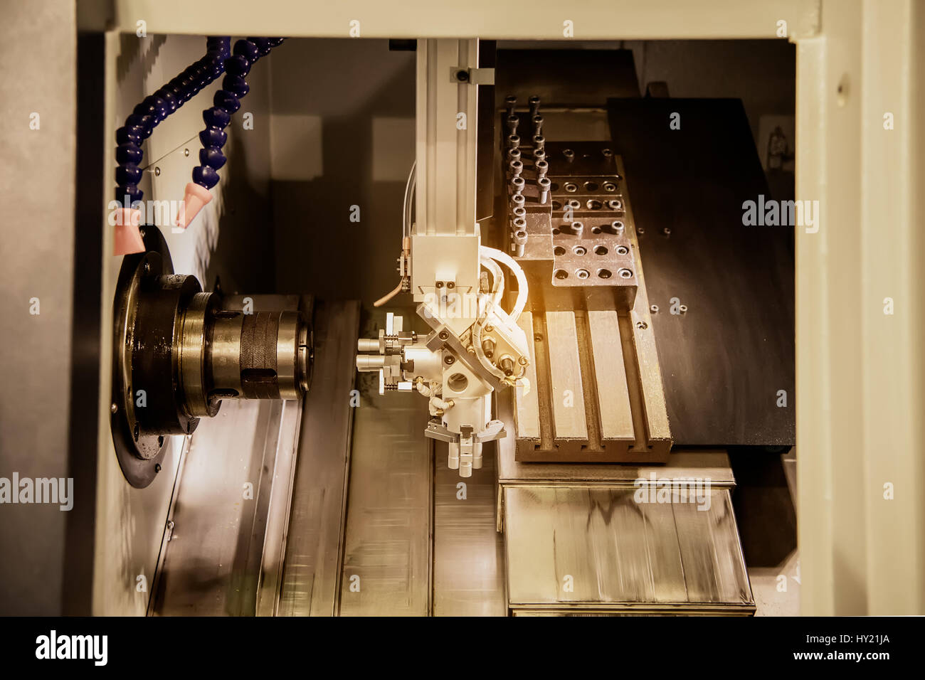 Metalworking process hi-res stock photography and images - Alamy