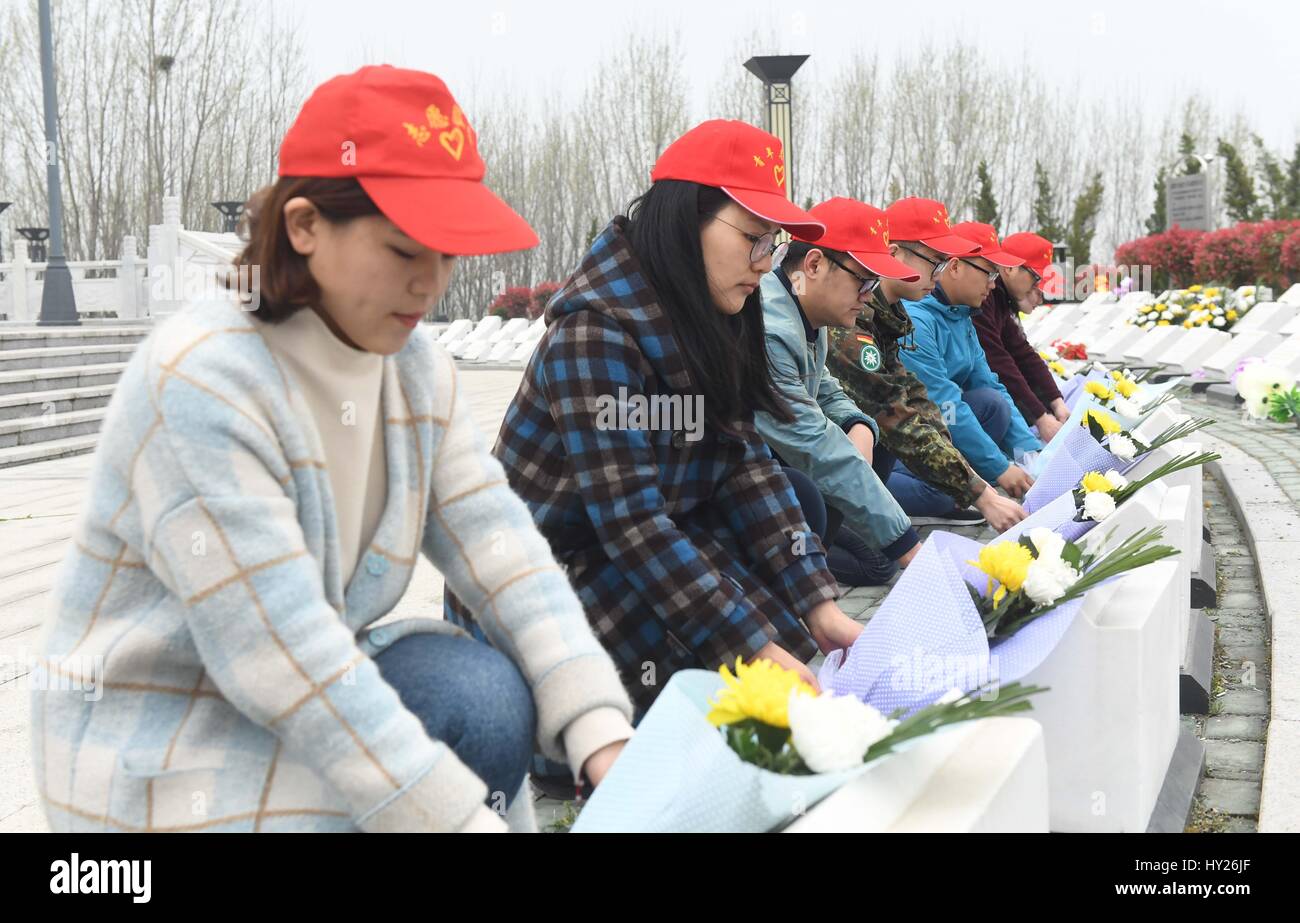 Chuzhou, Chuzhou, China. 30th Mar, 2017. As the Tomb Sweeping Day ...