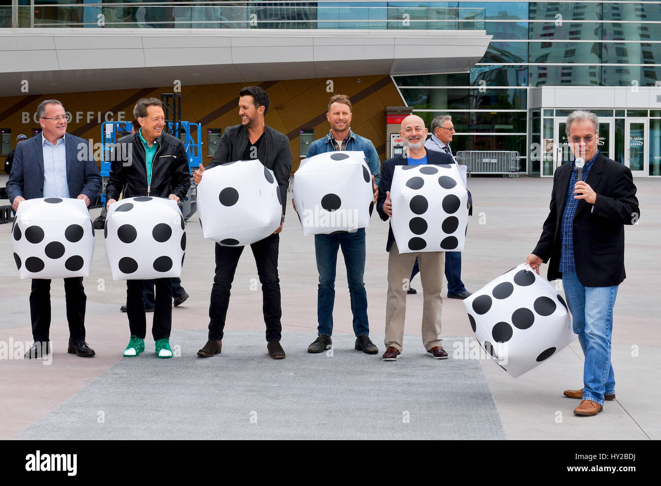Las Vegas, NV, USA. 31st Mar, 2017. Luke Bryan and Dierks Bentley Roll ...