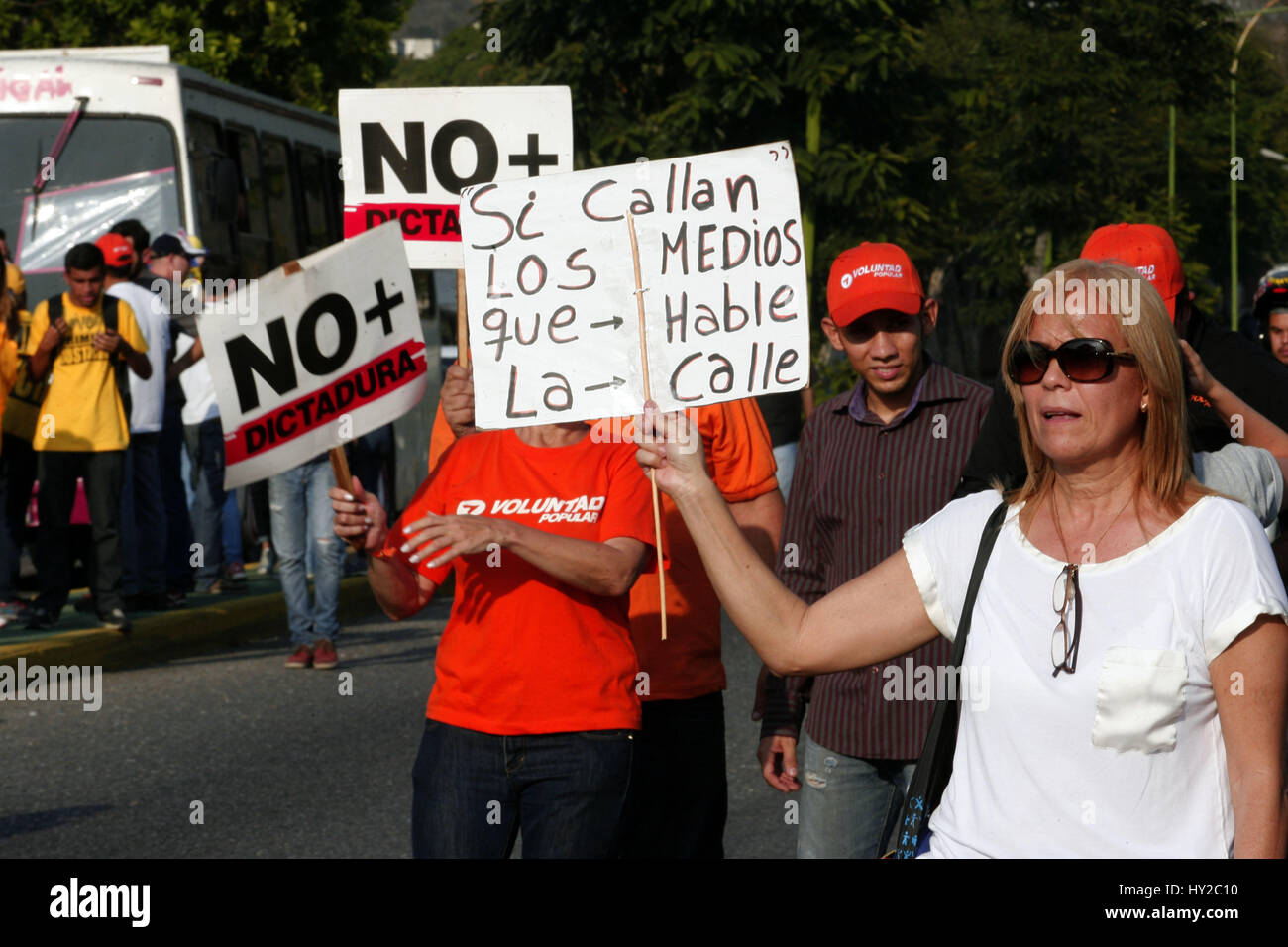 Acompa ados hi-res stock photography and images - Alamy