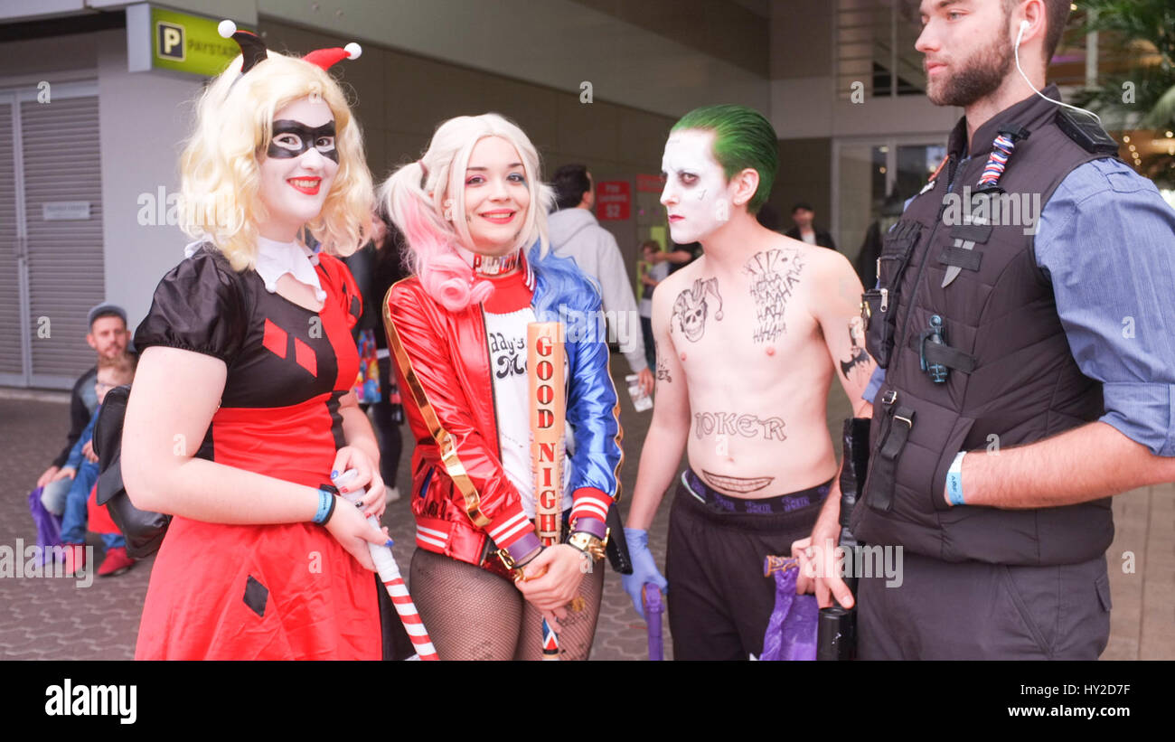 Adelaide, Australia. 1st Apr, 2017. Comic enthusiasts dress in their ...