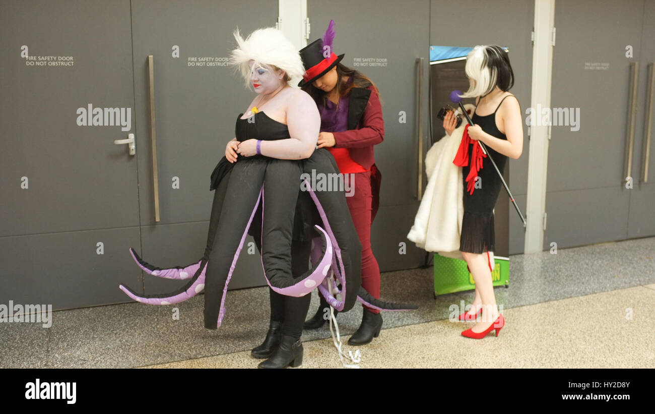 Adelaide, Australia. 1st Apr, 2017. Comic enthusiasts dress in their ...