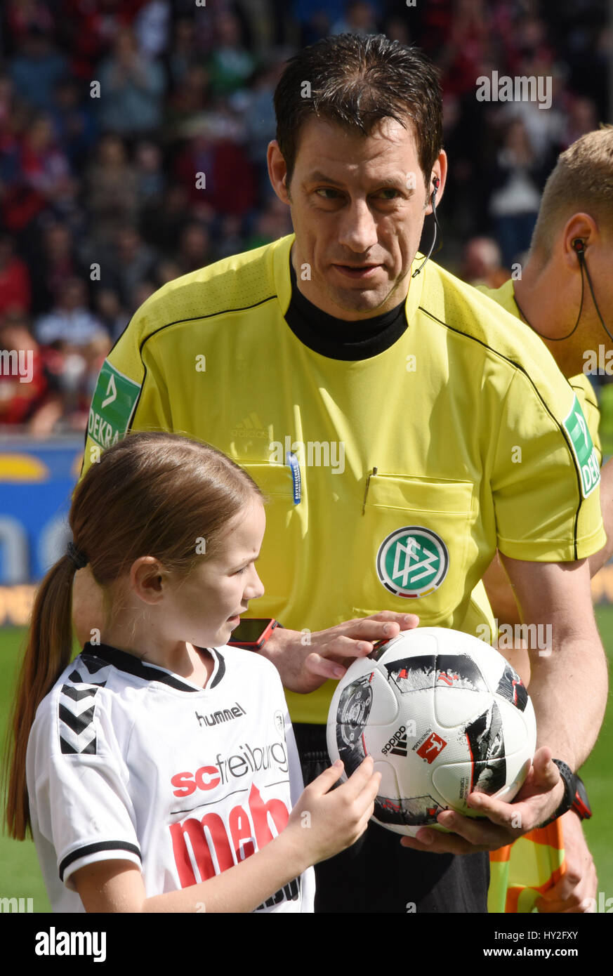 Freiburg, Germany. 1st Apr, 2017. Referee Wolfgang Stark is honoured for his 340th Bundesliga ...