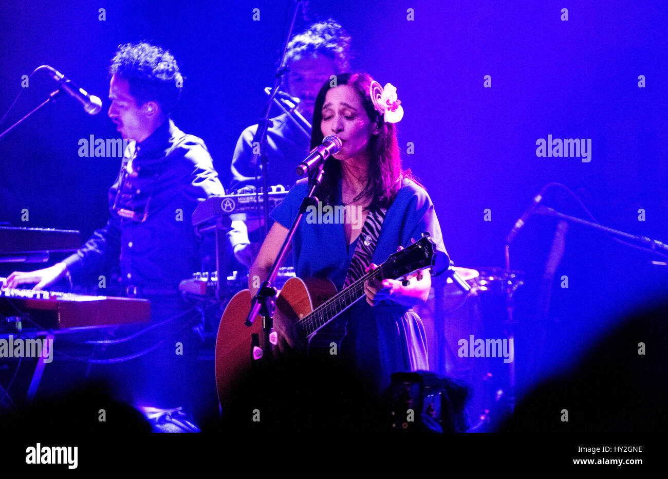 Mexican singer julieta venegas hi-res stock photography and images - Alamy