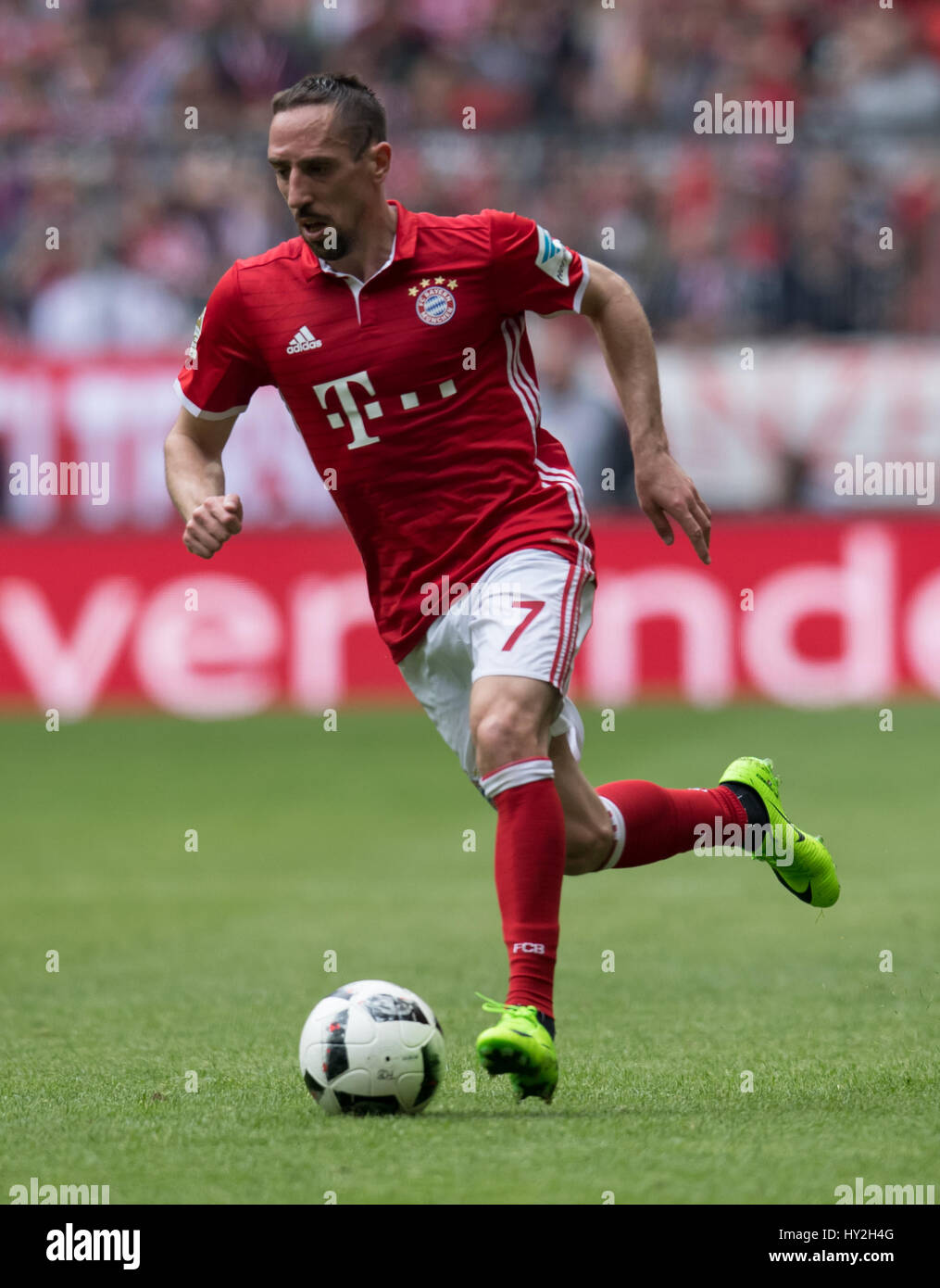 Munich, Germany. 01st Apr, 2017. Franck Ribery from Munich plays the ...