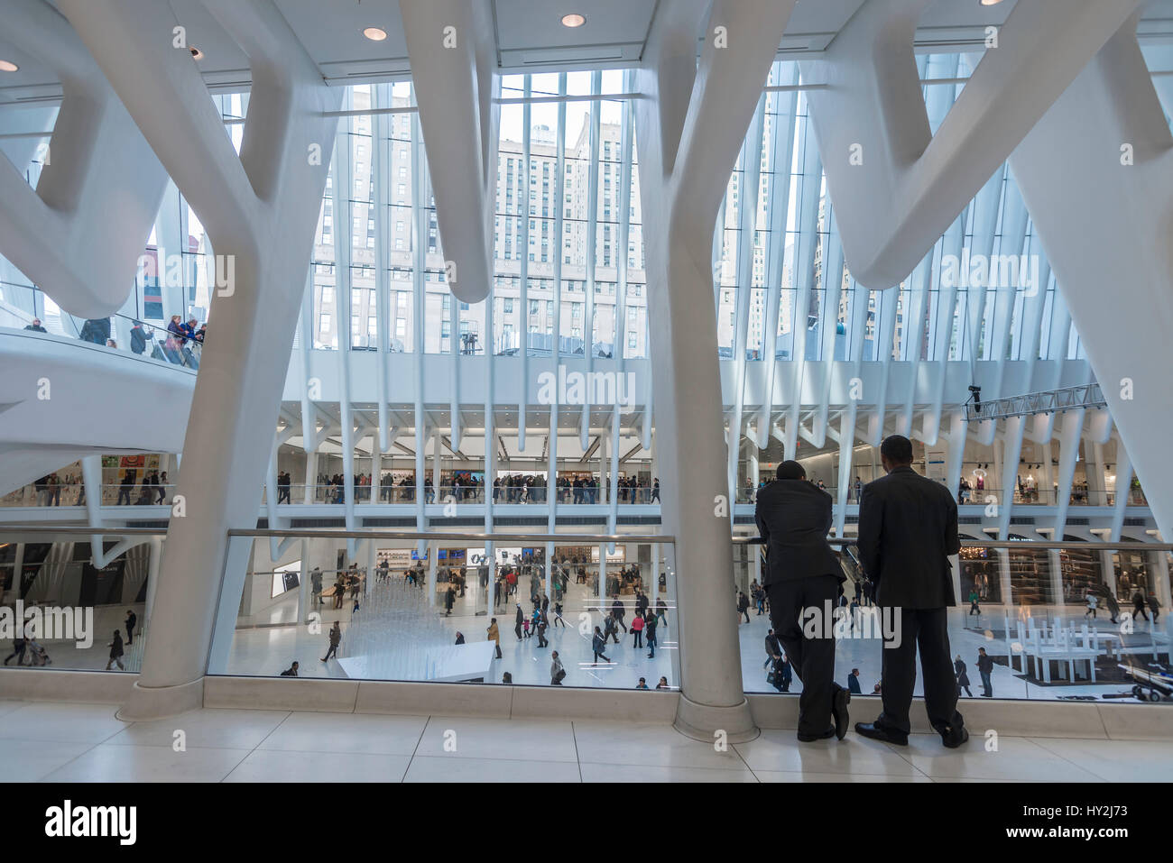 Mall security guards hi-res stock photography and images - Alamy