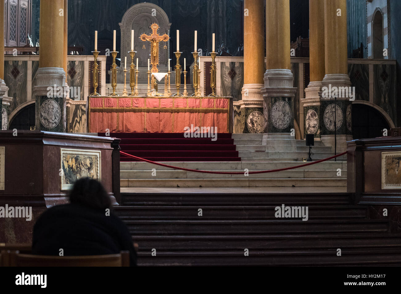 Catholic church altar sanctuary hi-res stock photography and images - Alamy