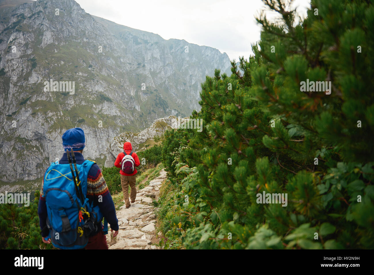 Men hiking along scenic hi-res stock photography and images - Alamy