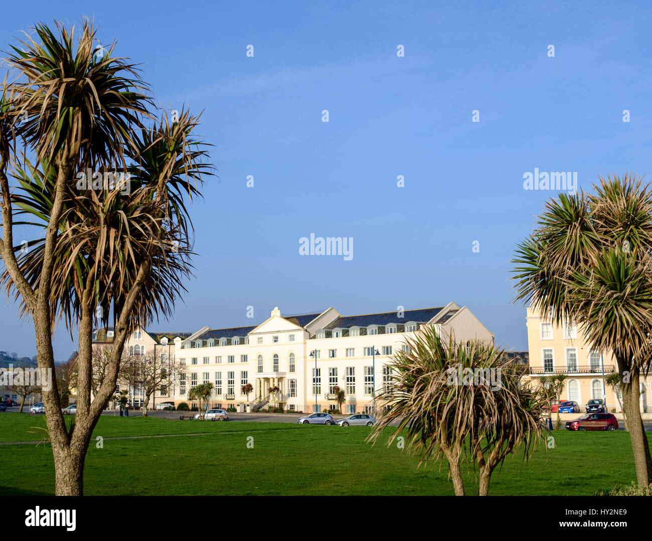Royal court of england hi-res stock photography and images - Alamy