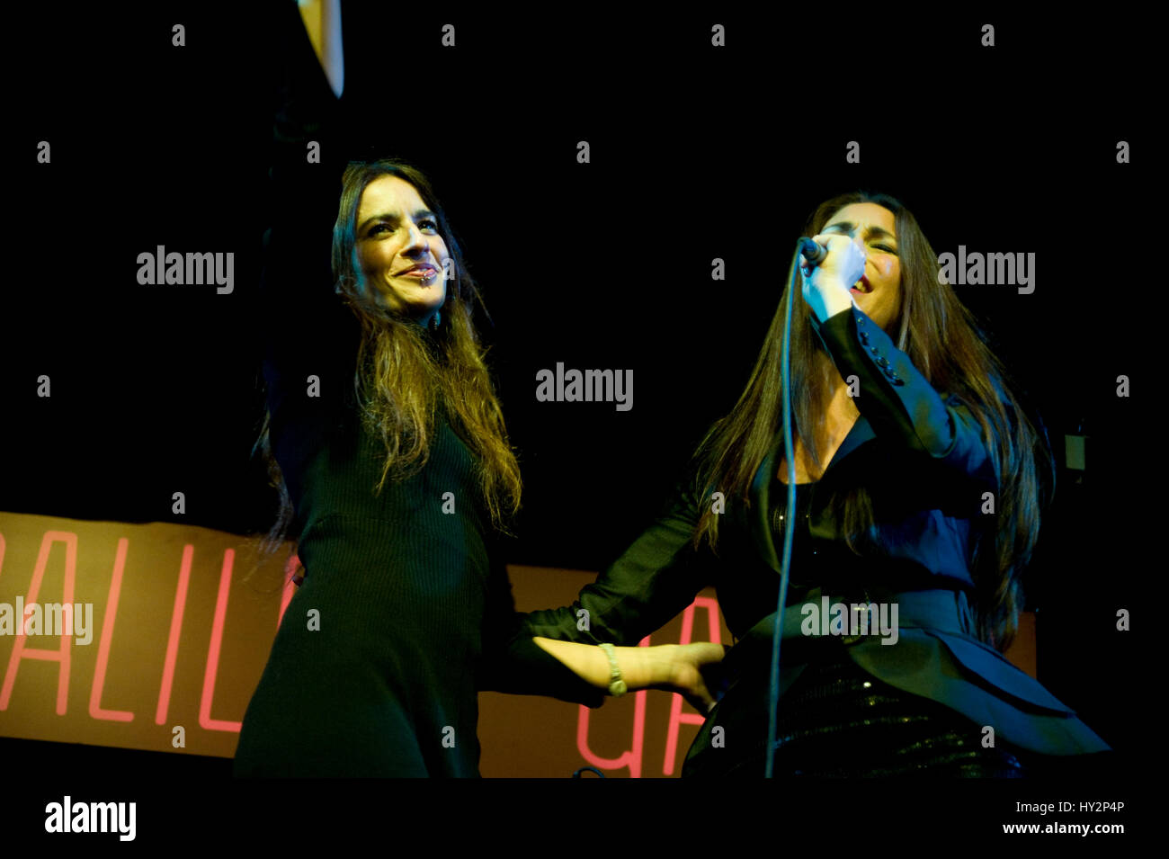 Celia Flores, daughter of Marisol, presents her new album De Marisol a ...