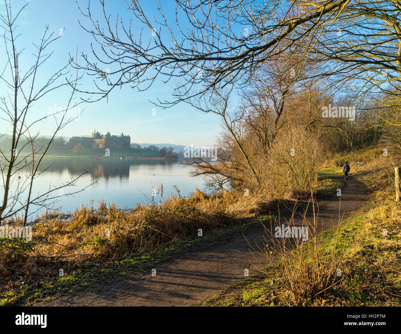 Misty morning sunrise Linlithgow loch, peel, palace, West Lothian ...