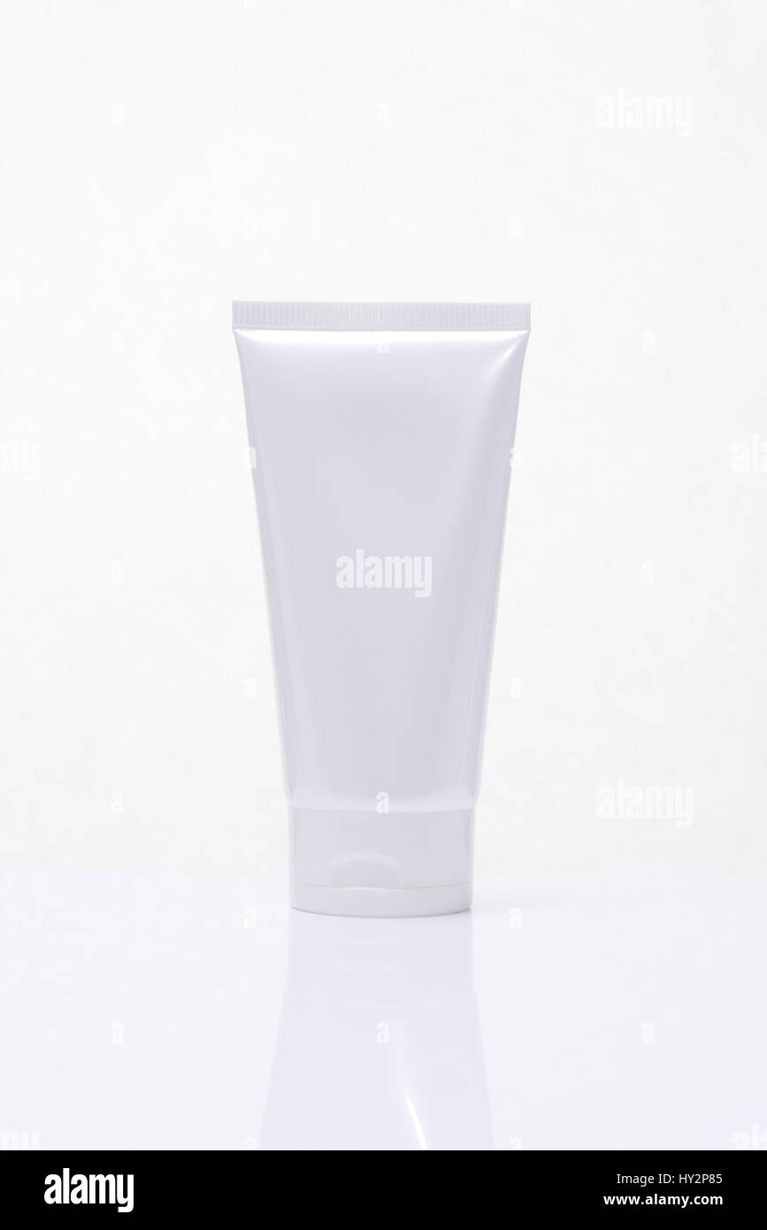 Moisturizer bottle hi-res stock photography and images - Alamy