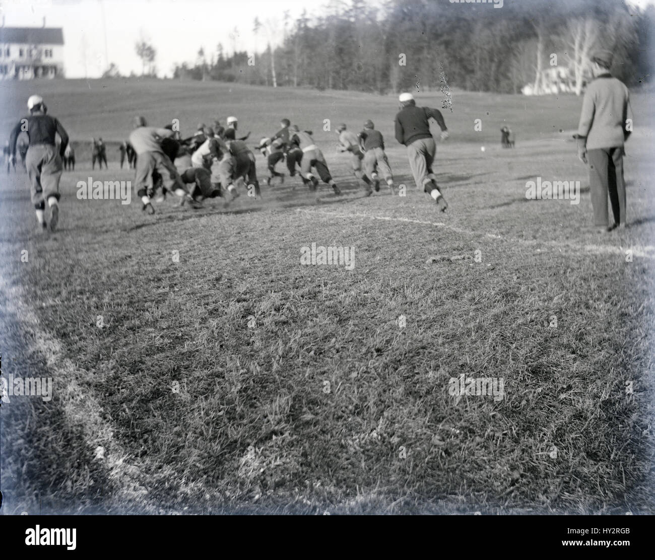 Football old 1900s hi-res stock photography and images - Alamy